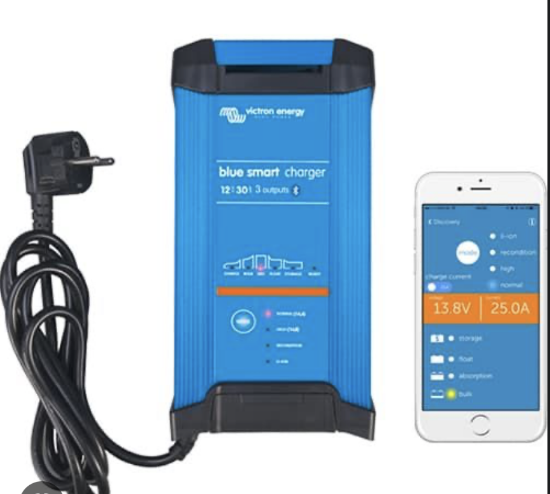 Blue Smart IP22 Charger 12/15 (1) | SolarAVM